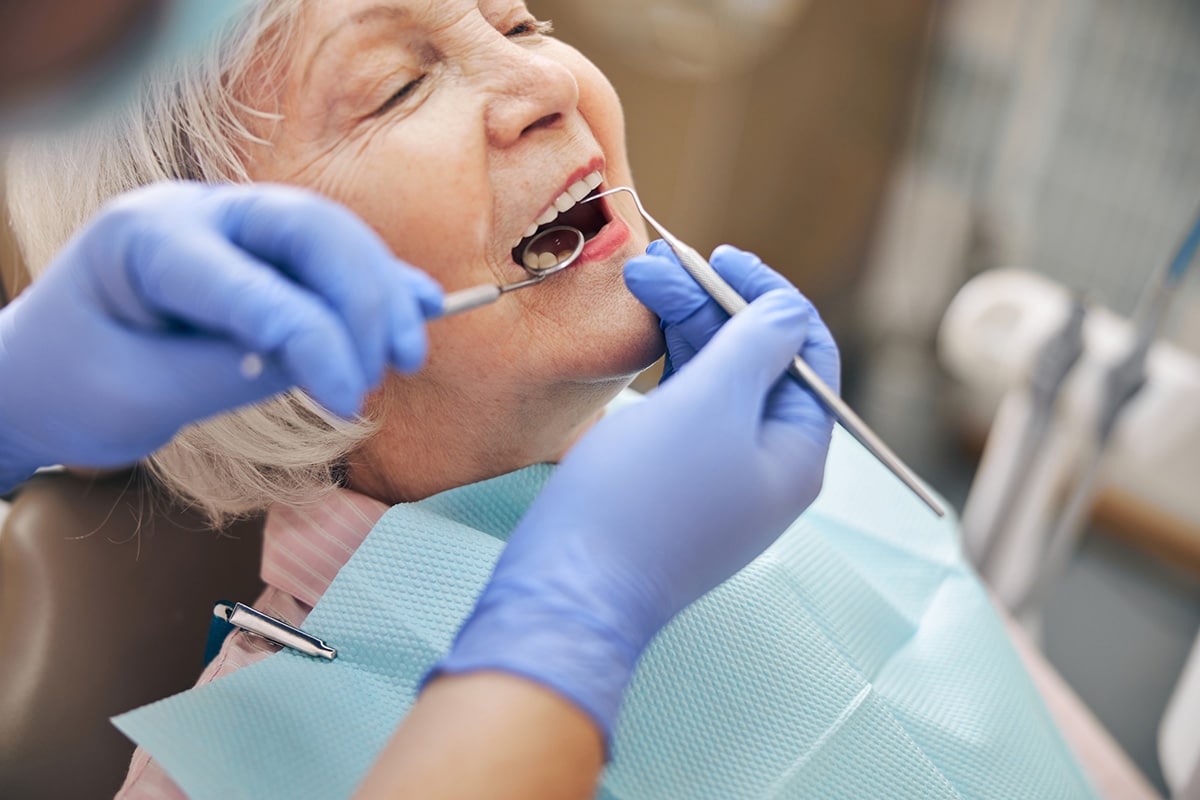 Am I A Candidate for Dental Implants? | R. Renan Williams, DDS